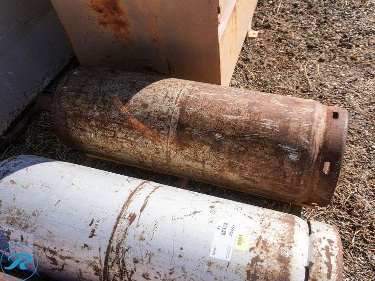 (3) Vertical Natural Gas Canisters - Roller Auctions