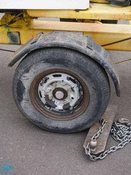 Nifty TM34T Pull Behind Man Lift - Roller Auctions