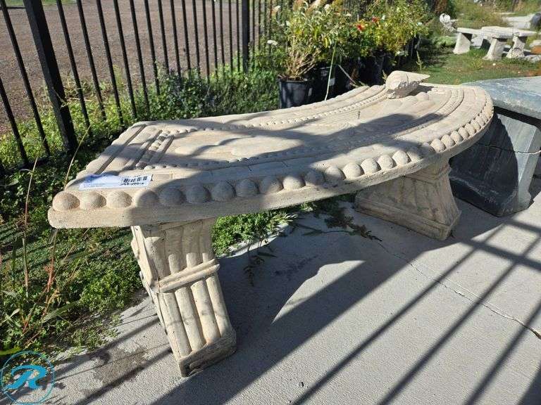 Concrete Garden Bench (Damaged) - Roller Auctions