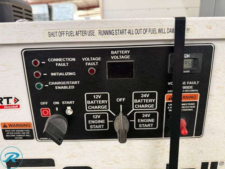 Goodall Cap-Start 3000 Amp 12/24 Volt Engine Starting Unit With Briggs ...