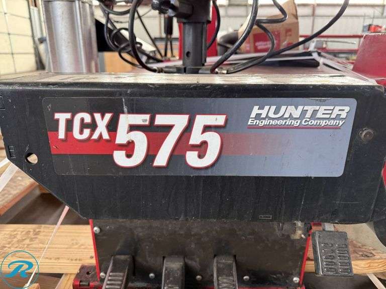 Hunter Engineering Company TCX575 Tire Changer, 220V - Roller Auctions