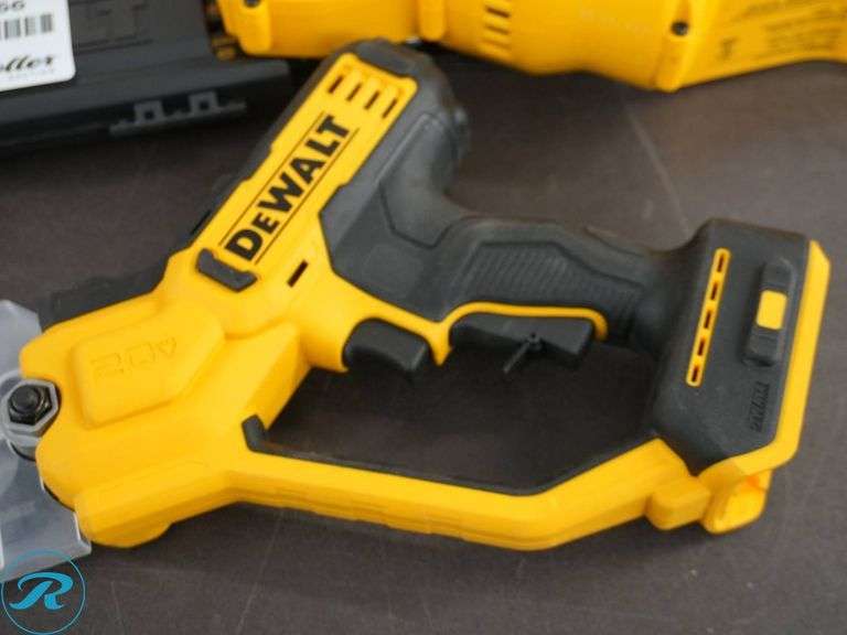 DeWalt DCPR320 Pruner and DCCS623 Pruning Chainsaw, 20V - Roller Auctions