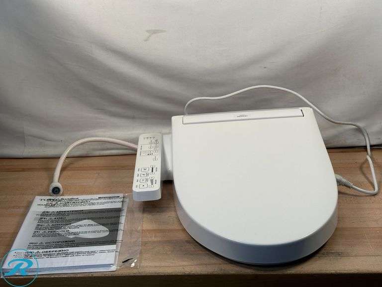 TOTO: Washlet KC2 Electronic Bidet Seat with SoftClose Lid- Used ...