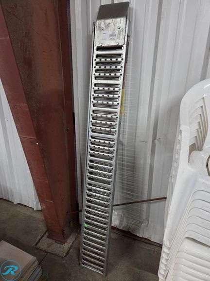 (2) Haul Master Steel Loading Ramps - Roller Auctions