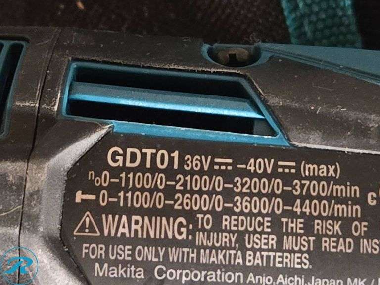 Makita GDT01 36V Cordless Impact Driver with Charger and Bag - Roller ...