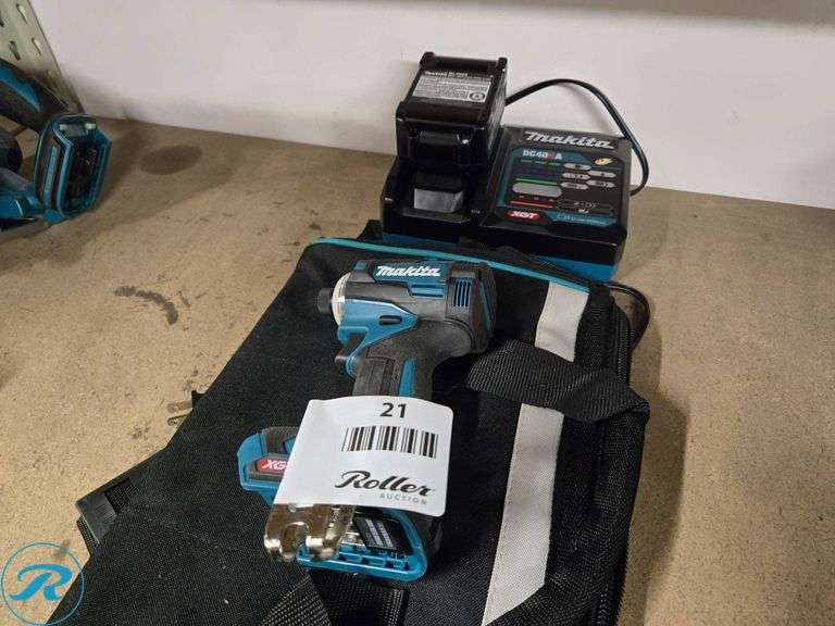 Makita GDT01 36V Cordless Impact Driver with Charger and Bag - Roller ...