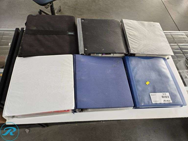 (7) Binders Containing Assorted Sports Trading Cards - Roller Auctions