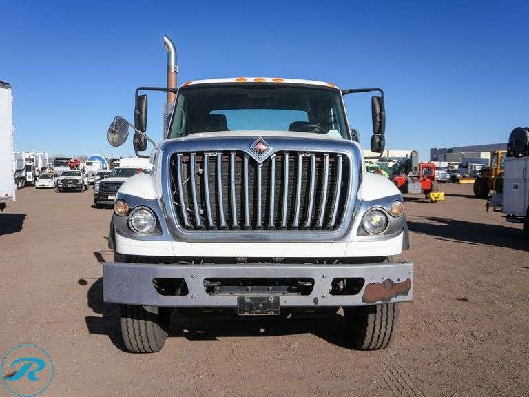 2011 International 7600 T/A Cab & Chassis - Roller Auctions