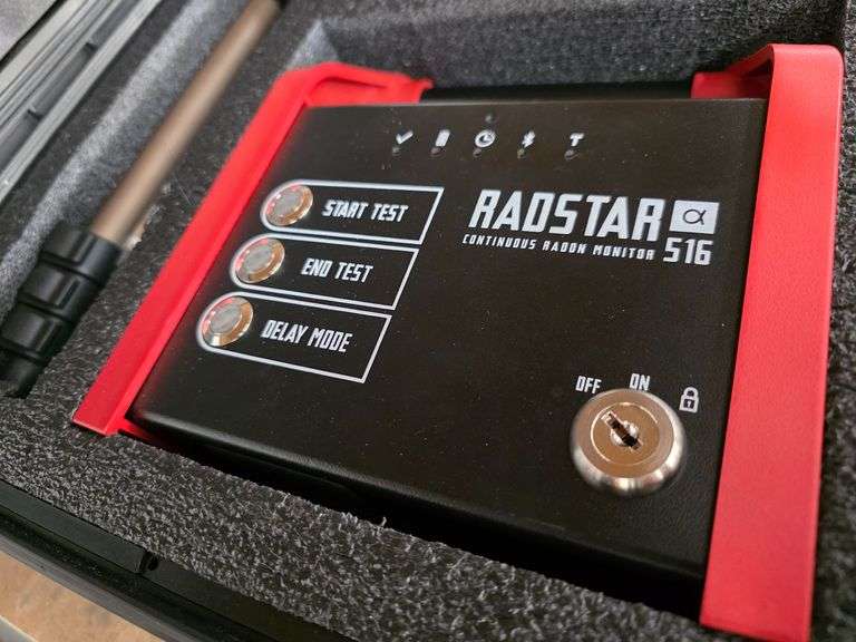 Radstar Model 516 Continuous Radon Monitor With Hard Case, Tripod, and ...