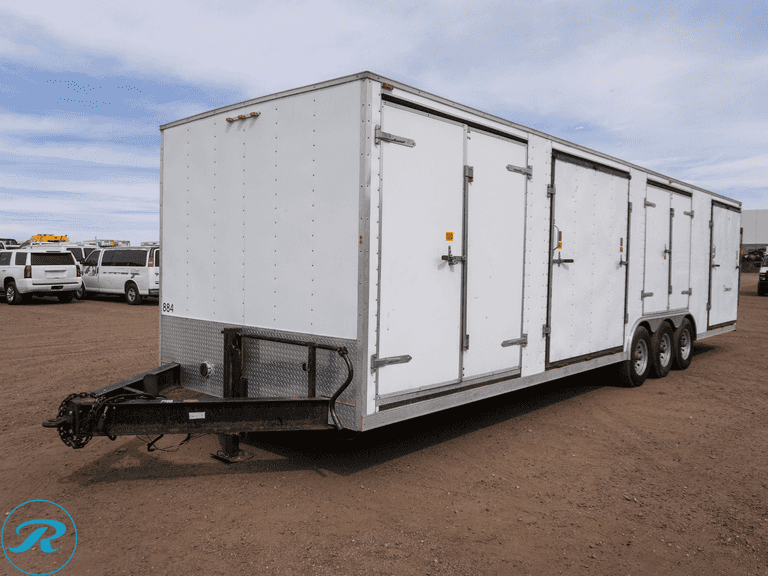 2005 DCT SST Dominator Xtreme Tri-Axle Enclosed Trailer - Roller Auctions