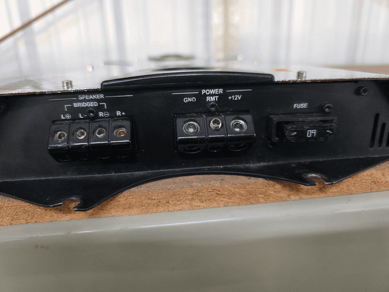 BWM-486 2 Channel Bridgeable Car Amplifier, 2000W - Roller Auctions