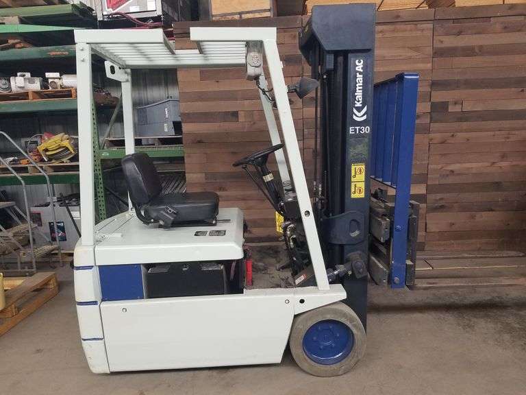 FORKLIFT, KALMAR ET30 ELECTRIC 3-WHEEL, S/N 3357A, 36-VOLT, MASK HEIGHT ...