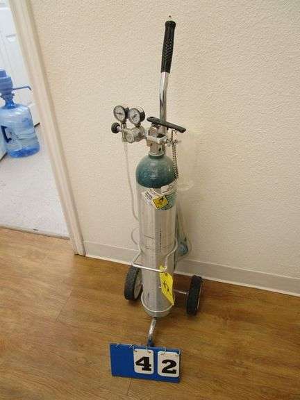 PORTABLE OXYGEN CART WITH GAUGES (NO TANK INCLUDED) - Rosen Systems