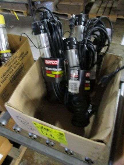 BAYCO DELUXE FLUORESCENT WORK LIGHTS WITH 25' CORD #SL-529-61 (sold 4x ...
