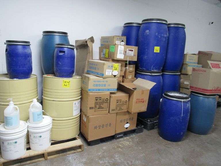 LOT, (5) PALLETS - ASSORTED CHEMICALS, HAND SANITIZER, MEDLAN 75 ...