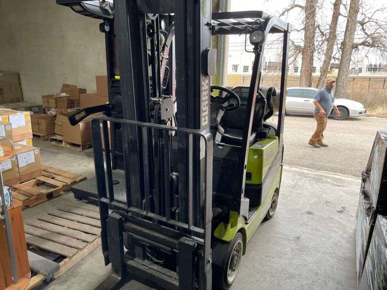 Clark LPG Forklift, Mdl. C15CL, 3300 LB Capacity, Hour Meter Reads 1035 ...
