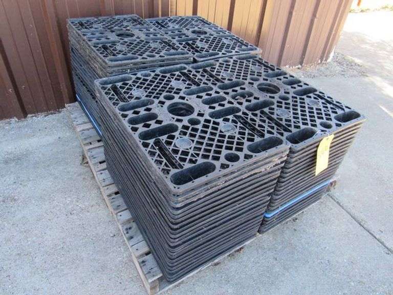 APPROX. (80) PLASTIC FEED PALLETS - Rosen Systems