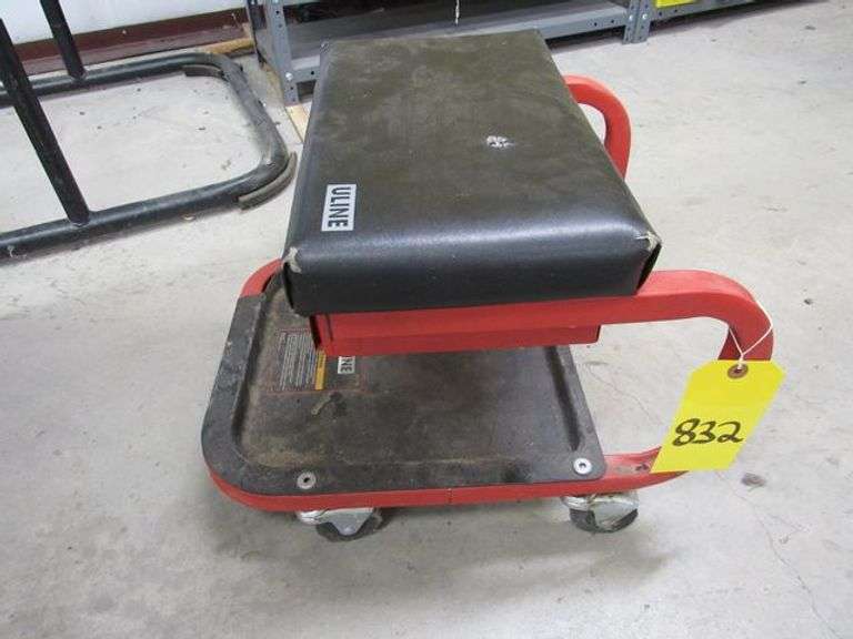 ULINE WORK STOOL - Rosen Systems