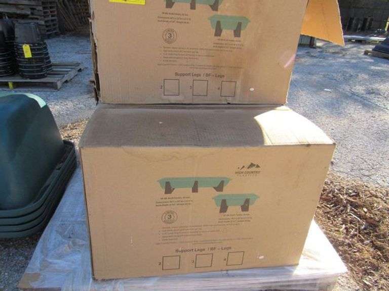 (5) POLY BUNK FEEDER WITH SUPPORT LEGS - Rosen Systems