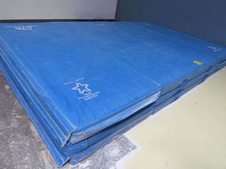 SPIETH ANDERSON FALL MAT, TRI-FOLDING - APPROX. 144" X 90" X 4" *USED ...
