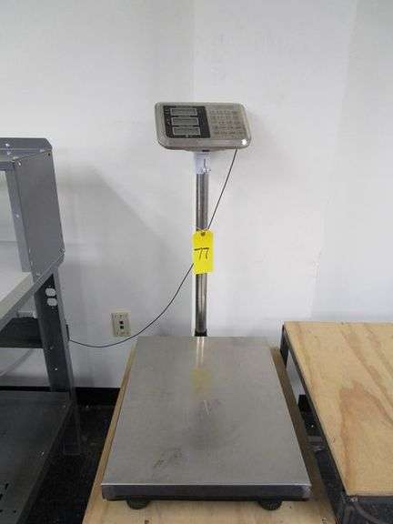 TUFFIOM PLATFORM SCALE, NO MDL.#, PLATFORM SIZE 16" X 19", W/PORTABLE ...