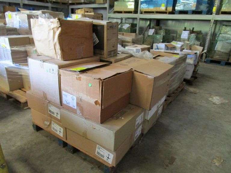 CONTENTS ON (3) SKIDS, INCLUDES ASSORTED GLASSWARE, PLATES IN BOXES AS ...