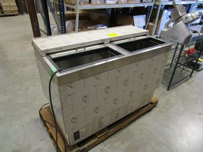 GLASTENDER MLD. MF48-S REACH IN REFRIGERATOR WITH (2) TOP SLIDING DOORS ...