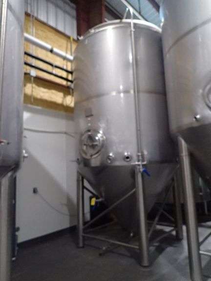 90 BBL PACIFIC BREWERY SYSTEMS TANK SERIAL 17412 - BIDDER RESPONSIBLE ...