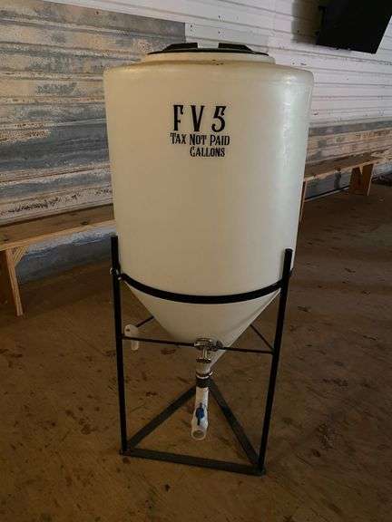 55 GALLON ACE ROTOMOLD (FV5) UNI TANK/FERMENTER WITH STAND AND CHILLER ...