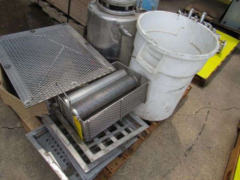 PALLET, ASSORTED SS PIPES - Rosen Systems