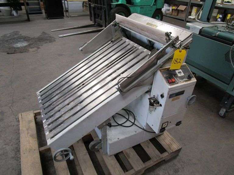 TITAN PACKAGING SYSTEM MDL 902283 S/N 87025 DROP SEALER 120V - Rosen ...