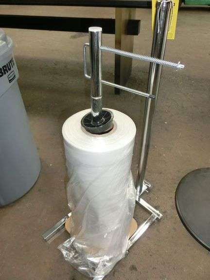 ULINE POLYETHYLENE VERTICAL DISPENSING RACK - Rosen Systems