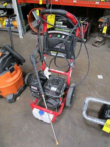 PREDATOR PORTABLE POWER WASHER 2650-PSI 2.4-GPM 5.6-HP GAS POWERED WITH ...