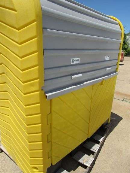 OUTDOOR SPILL CONTAINMENT PALLET, ULTRATECH 9613 - Rosen Systems