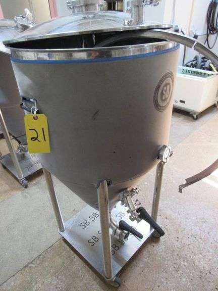 CONICAL UNITANK, SPIKE BREWING CF10, 14 GALLON CONICAL FERMENTER ...