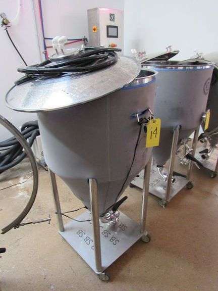 CONICAL UNITANK, SPIKE BREWING CF10, 14 GALLON CONICAL FERMENTER ...