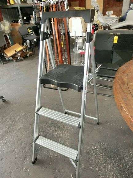 3' EASY REACH GORILLA STEP LADDER - Rosen Systems