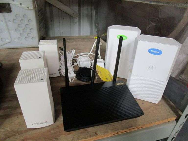 LOT, (1) ASUS DUAL BAND GIGABIT ROUTER MDL AC66UB1, (2) MOTOROLA AC2200 ...