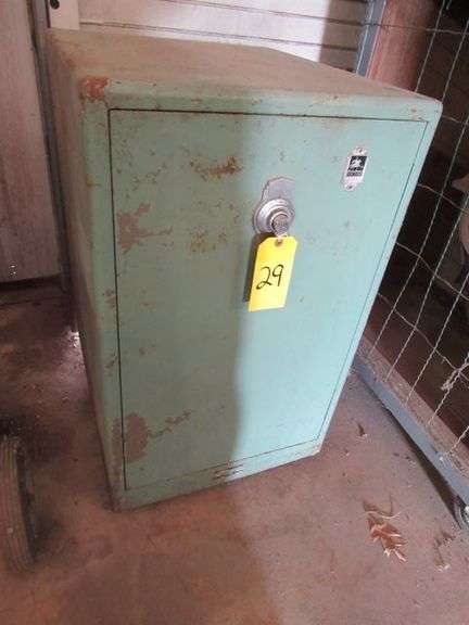VICTOR PORTABLE SAFE *COMBINATION NOT AVAILABLE* - Rosen Systems
