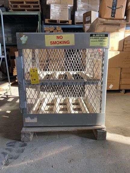 JustRite - Propane Tank Cylinder Locker, Model: 23001, 4-Cylinders ...