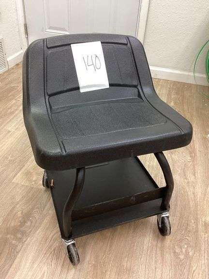 BLACK ROLLER MECHANIC CHAIR - Rosen Systems