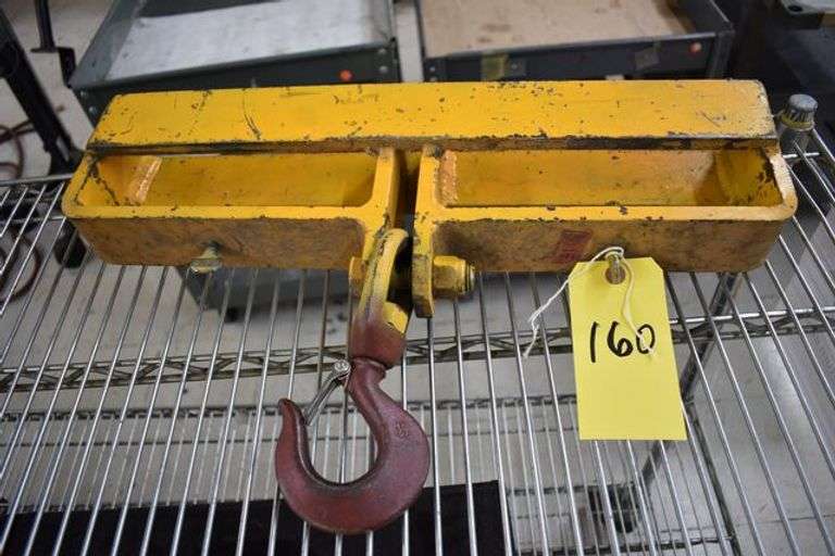 YELLOW METAL LIFTING ATTACHMENT - Rosen Systems