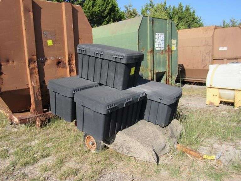 UTILITY TRAILER APPROX. 4' X 3', FLAT TIRES, SOLD WITH (5) UTILITY ...