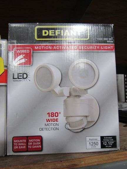 (2) MOTION ACTIVATED SECURITY LIGHTS DEFIANT - Rosen Systems