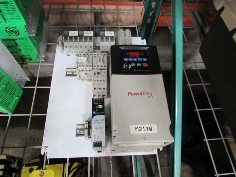 ALLEN-BRADLEY POWER FLEX 40, ALLEN-BRADLEY 1606-XLE POWER SUPPLY AND ...