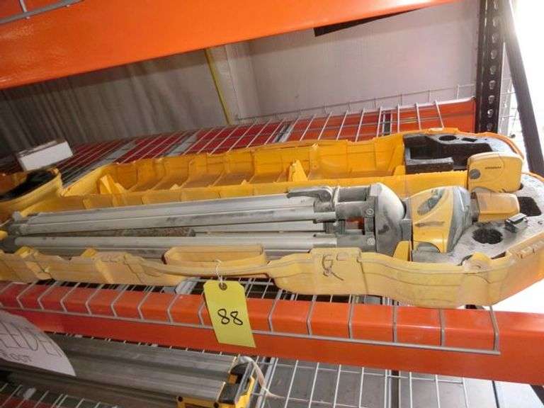 SPECTRA LL200 PRECISION LASER WITH TRI-POD STAND AND CASE - Rosen Systems