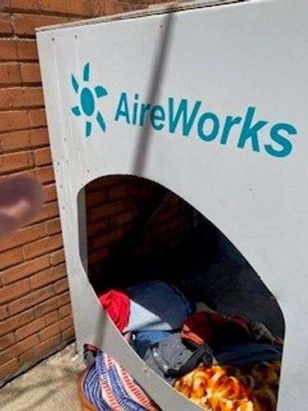 OUTSIDE DUST COLLECTOR, AIR WORKS MDL PAE-25-8000 *NO BAGS OR BRACES ...