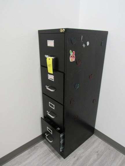 LOT, L-SHAPED OFFICE DESK, (2) 4-DRAWER FILING CABINETS, (1) SMALL 2 ...