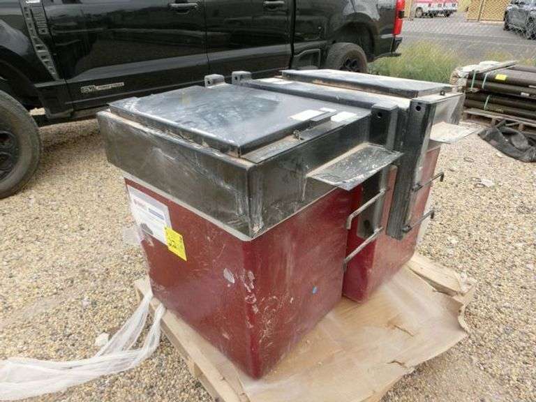 PALLET, (2) BRAVO TRANSITION SUMPS SERIES B500 SINGLE WALL FIBERGLASS ...