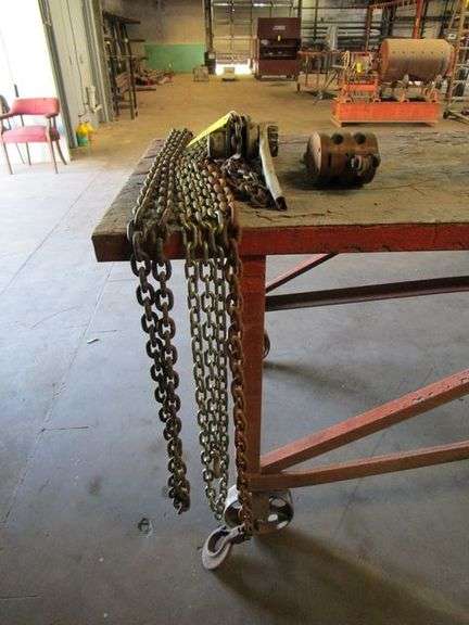 LOT, (1) CHAIN RACHET HOIST, (3) HEAVY DUTY CHAINS W/HOOKS & (1 ...